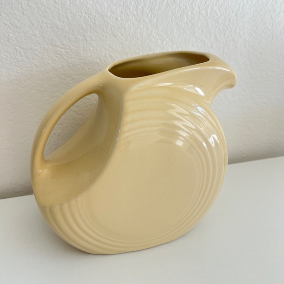 Fiestaware | Dining | Fiesta Pitcher Vintage Disc Pitcher Pale Yellow ...